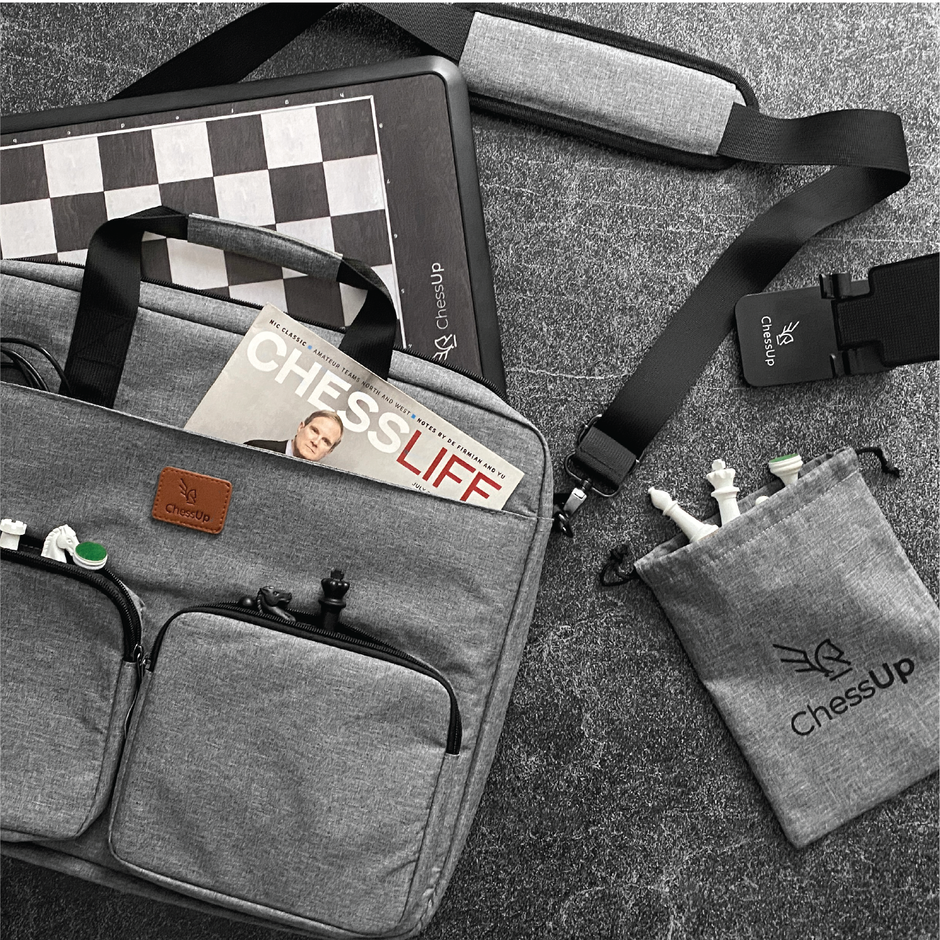 ChessUp board and accessories – Bryght Labs