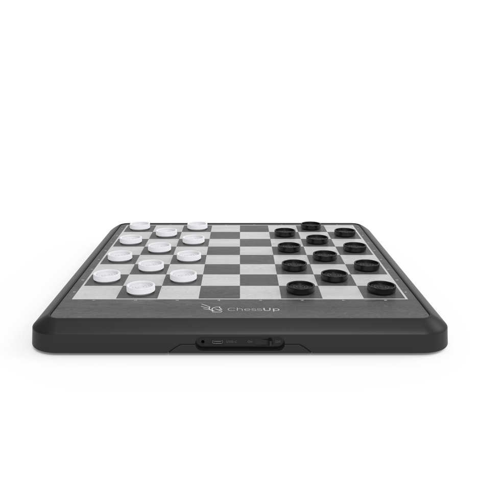 ChessUp board and accessories – Bryght Labs
